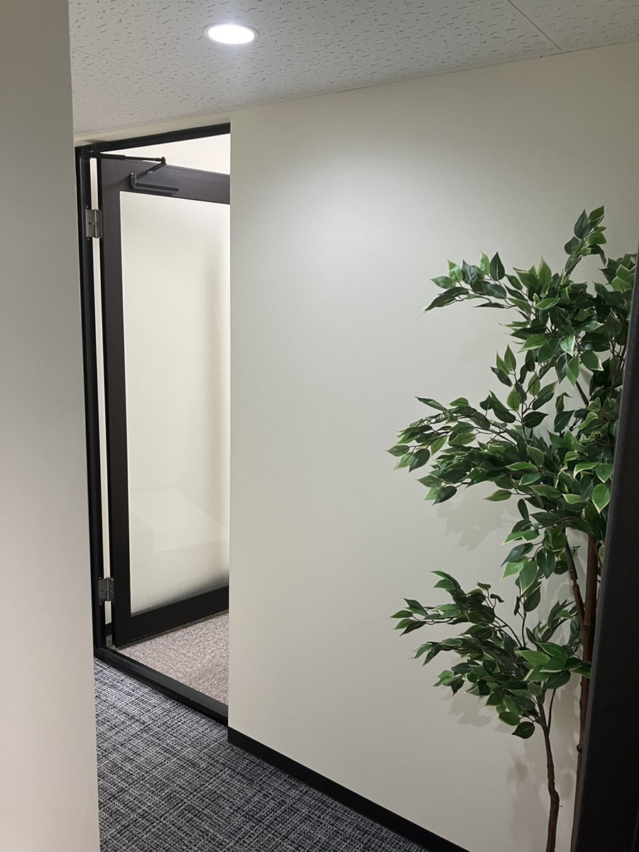 Re:ZONE 烏丸01 | 賃料3万円代から完全個室のレンタルオフィス