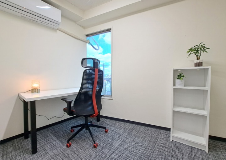 【京橋駅徒歩2分】完全個室のレンタルオフィスRe:ZONE京橋01(リゾーン)